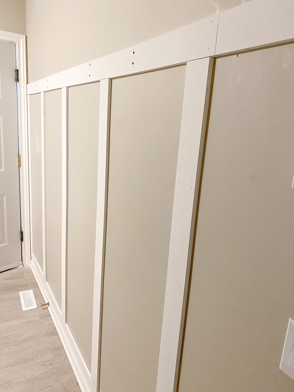 The Quickest and Easiest Faux Board And Batten Wall Ever! - Making ...